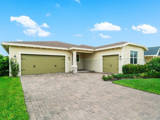 4 bedroom luxury Villa for sale in The Acreage, Florida