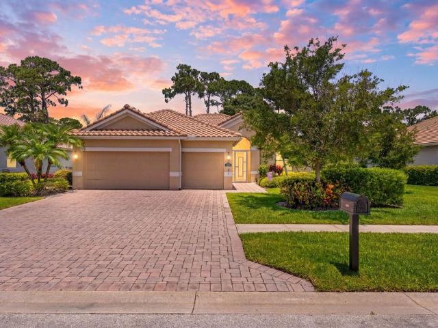 4 bedroom luxury Villa for sale in Vero Beach, Florida