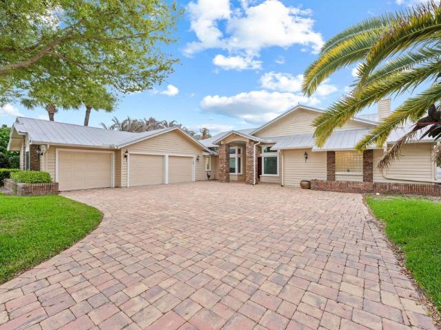 4 bedroom luxury Villa for sale in Vero Beach, Florida