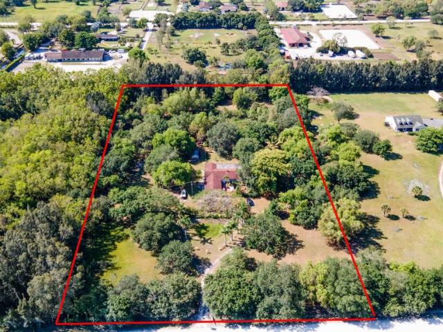 4 bedroom luxury Villa for sale in Wellington, Florida