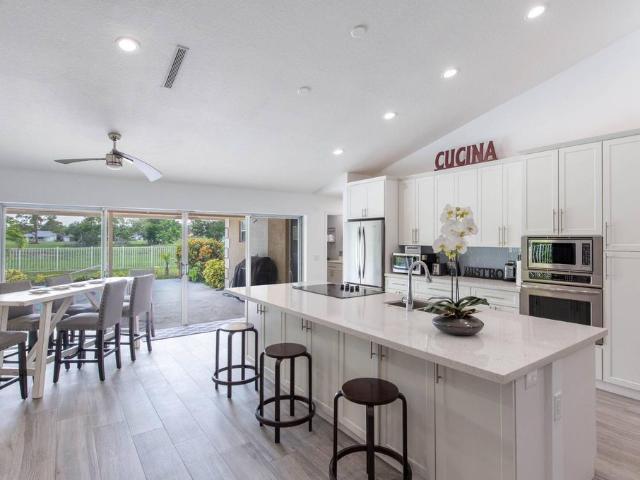 4 bedroom luxury Villa for sale in Wellington, Florida