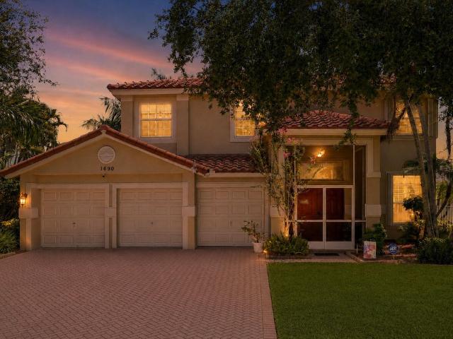 4 bedroom luxury Villa for sale in Wellington, Florida
