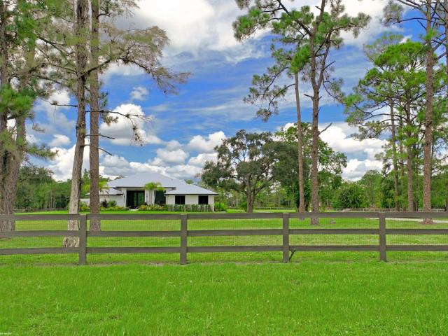 Luxury Villa for sale in Lake Worth, United States
