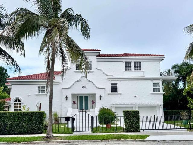 Luxury Villa for sale in West Palm Beach, Florida