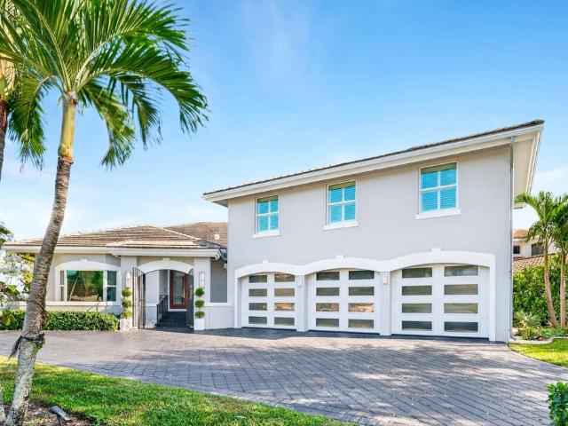 4 bedroom luxury Villa for sale in West Palm Beach, Florida