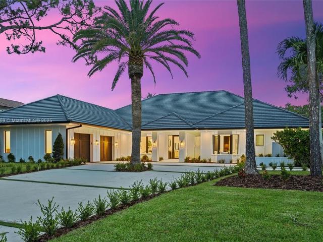 4 bedroom luxury Villa for sale in West Palm Beach, Florida