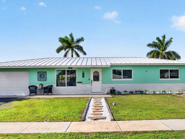 4 bedroom luxury Villa for sale in West Palm Beach, Florida