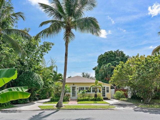4 bedroom luxury Villa for sale in West Palm Beach, Florida