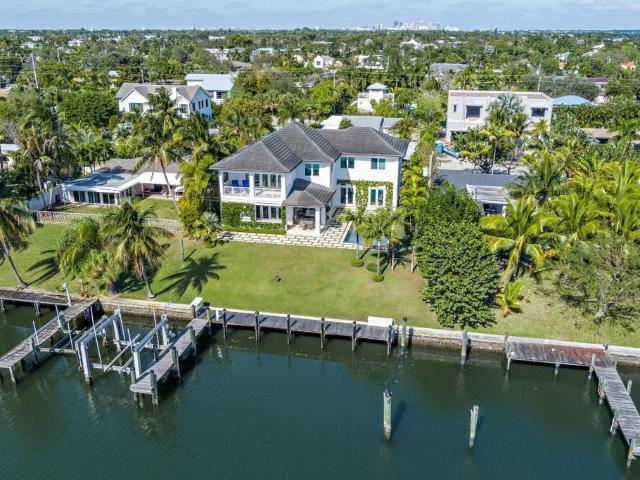 4 bedroom luxury Villa for sale in West Palm Beach, Florida