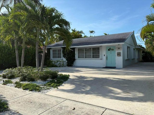 4 bedroom luxury Villa for sale in West Palm Beach, Florida