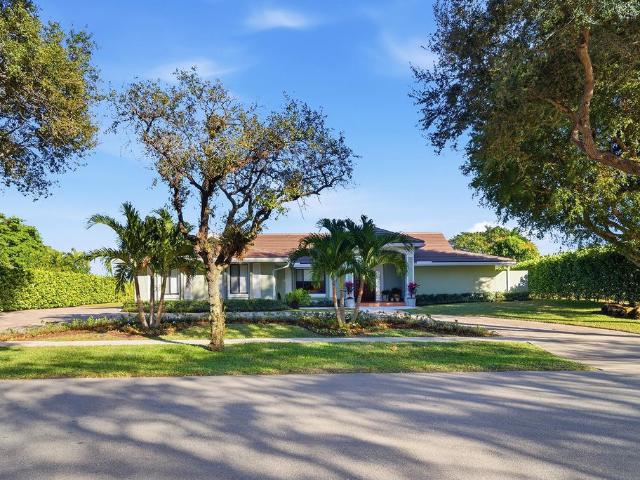 4 bedroom luxury Villa for sale in West Palm Beach, Florida