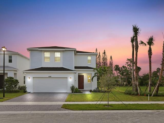 4 bedroom luxury Villa for sale in West Palm Beach, Florida