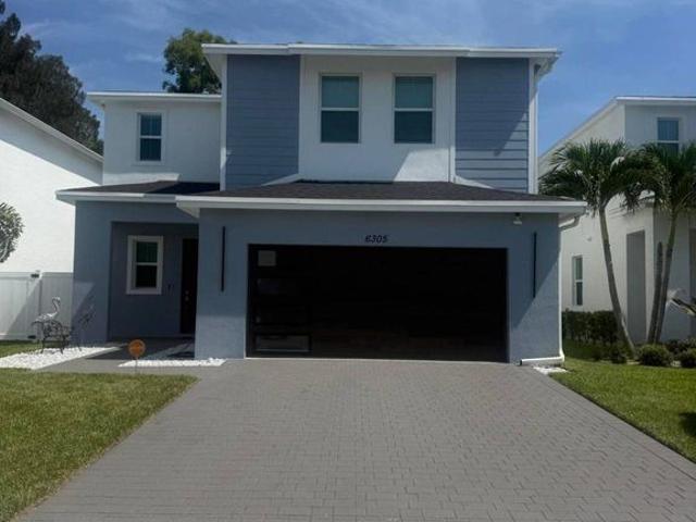 4 bedroom luxury Villa for sale in West Palm Beach, Florida
