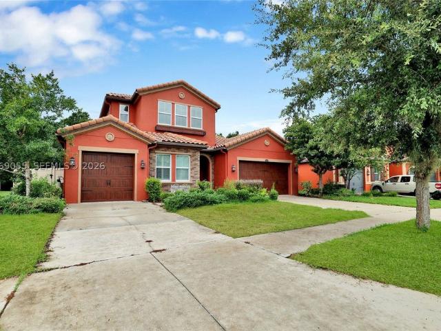 4 bedroom luxury Villa for sale in Zephyrhills, Florida
