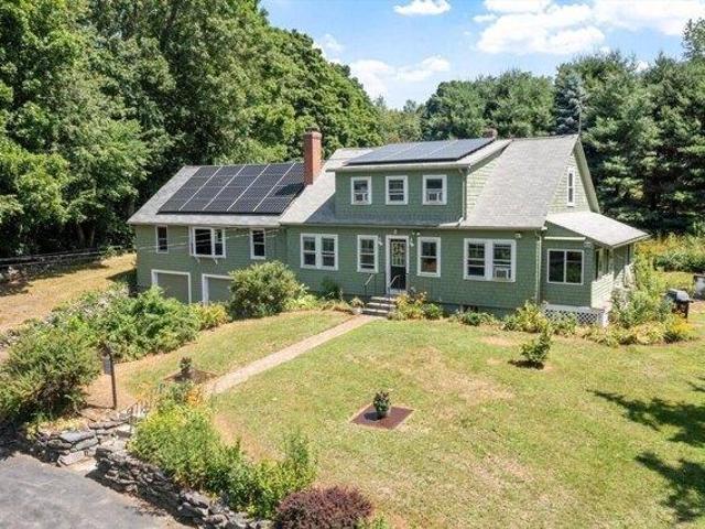 4 bedroom, Lunenburg MA 01462 104539276