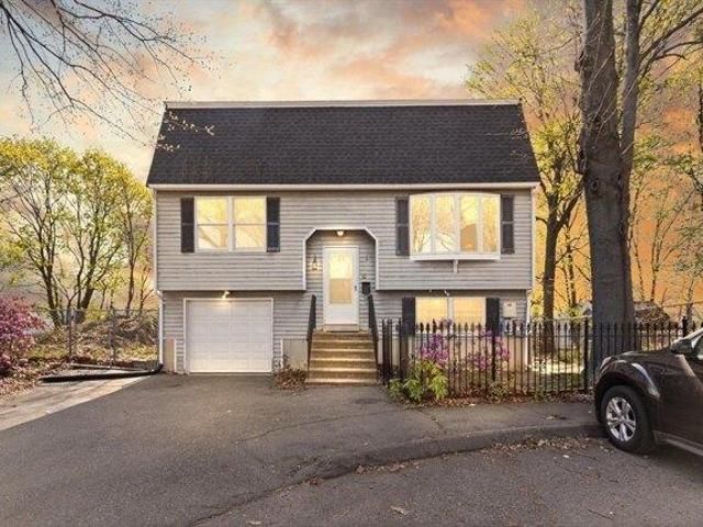 4 bedroom, Lynn MA 01902 102961677
