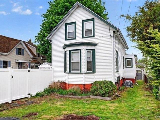 4 bedroom, Lynn MA 01904 104011215