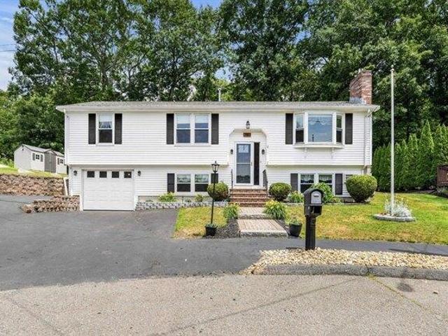 4 bedroom, Lynn MA 01904 104153690