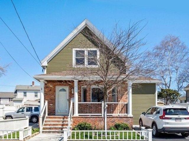 4 bedroom, Lynn MA 01904 LS103038025