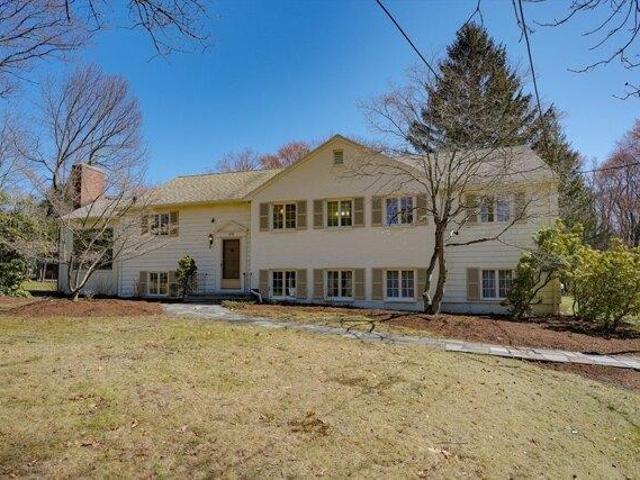 4 bedroom, Lynnfield MA 01940 101801687