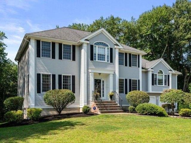 4 bedroom, Lynnfield MA 01940 102586193