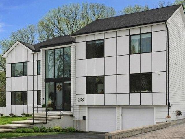 4 bedroom, Lynnfield MA 01940 103128237