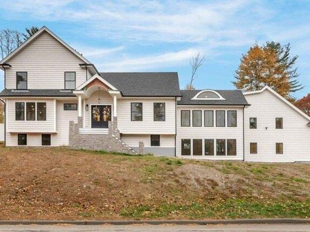 4 bedroom, Lynnfield MA 01940 103437304