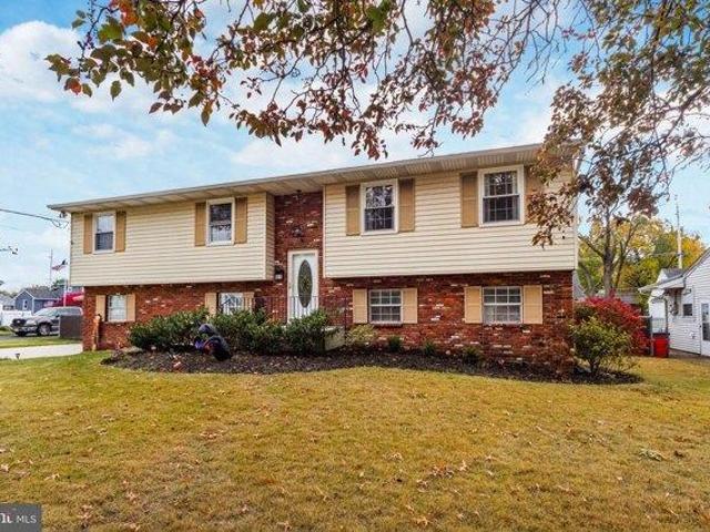4 bedroom, Mount Ephraim NJ 08059 102563828