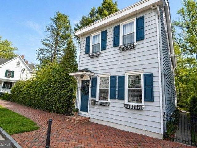 4 bedroom, Mount Holly NJ 08060 LS101800571