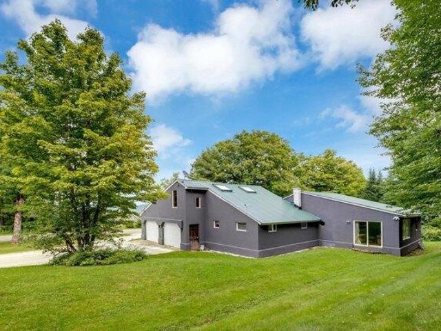4 bedroom, Mount Holly VT 05730 105142150