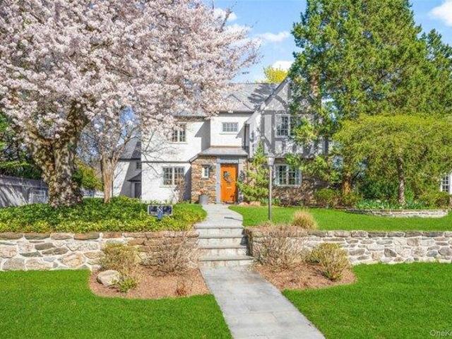 4 bedroom, Mount Vernon NY 10552 102528141