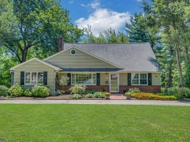 4 bedroom, Mountain Lakes NJ 07046 104442377