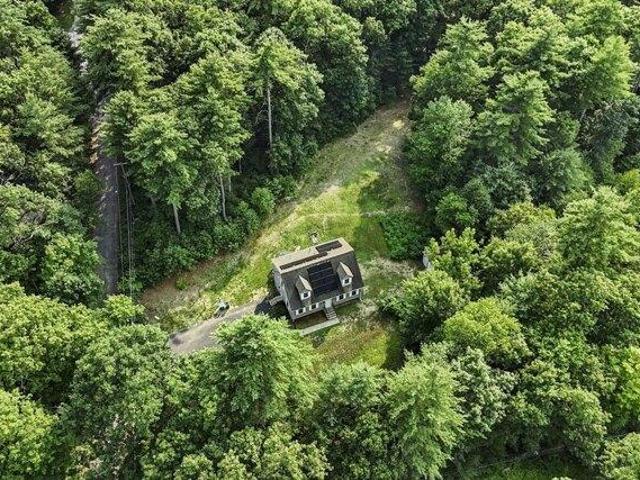 4 bedroom, Monson MA 01057 105060150