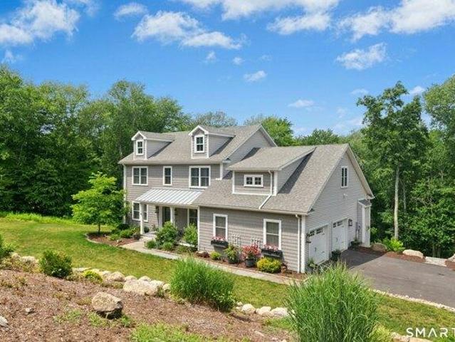 4 bedroom, Monroe CT 06468 104153256