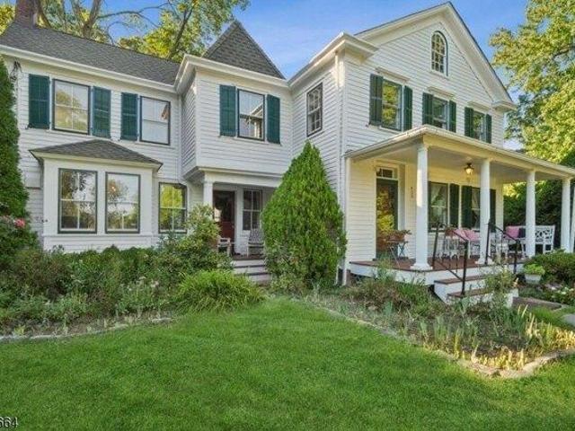 4 bedroom, Montclair NJ 07043 102729476
