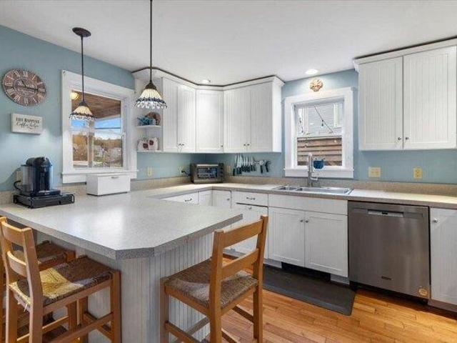 4 bedroom, Montpelier VT 05602 103599937
