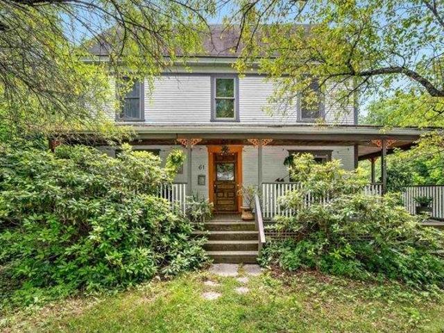 4 bedroom, Montpelier VT 05602 104688614