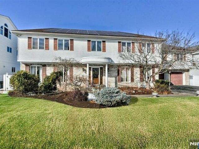 4 bedroom, Moonachie NJ 07074 104654429