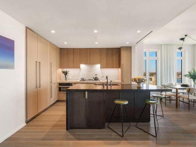 4 bedroom, Morningside Heights NY 102244259