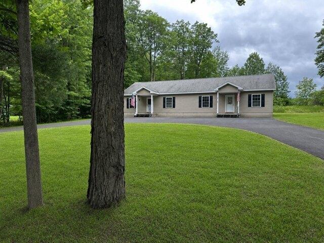 4 bedroom, Morrisonville NY 12962 103603460