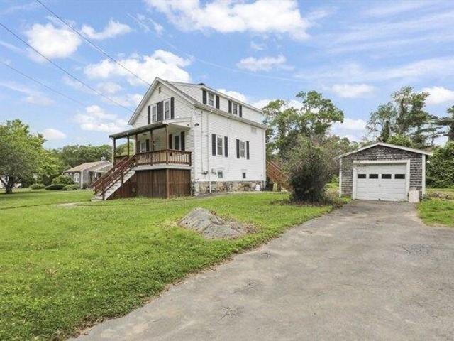 4 bedroom, Mattapoisett MA 02739 102410807