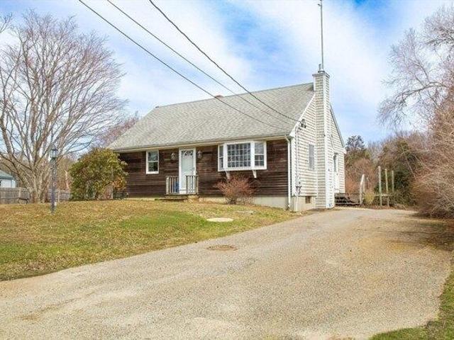 4 bedroom, Mattapoisett MA 02739 104833971