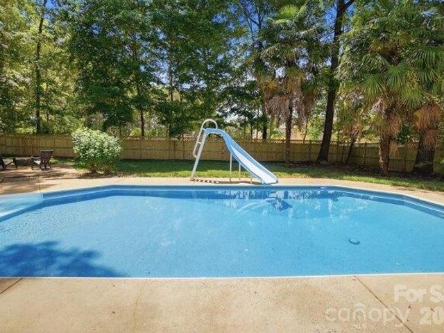4 bedroom, Matthews NC 28104 103605714