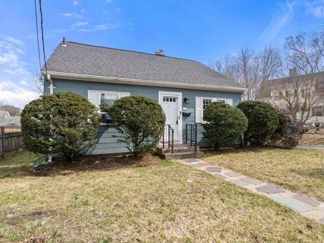 4 bedroom, Maynard MA 01754 LS102778156