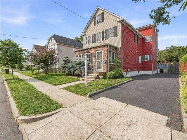 4 bedroom, Maywood NJ 07607 104852185