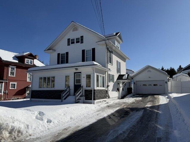 4 bedroom, Madawaska ME 04756 102442670