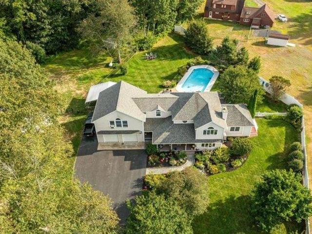 4 bedroom, Madbury NH 03823 104832081