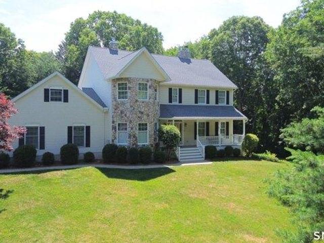 4 bedroom, Madison CT 06443 104835395