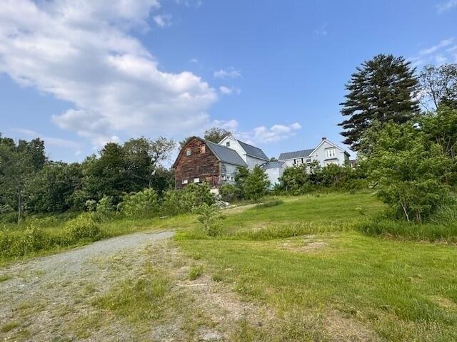 4 bedroom, Madison ME 04950 LS101630991