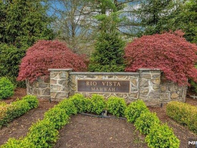 4 bedroom, Mahwah NJ 07430 101748348